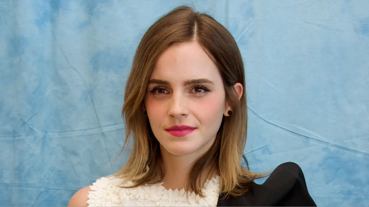 Harry Potter star Emma Watson has officially been banned from driving ...